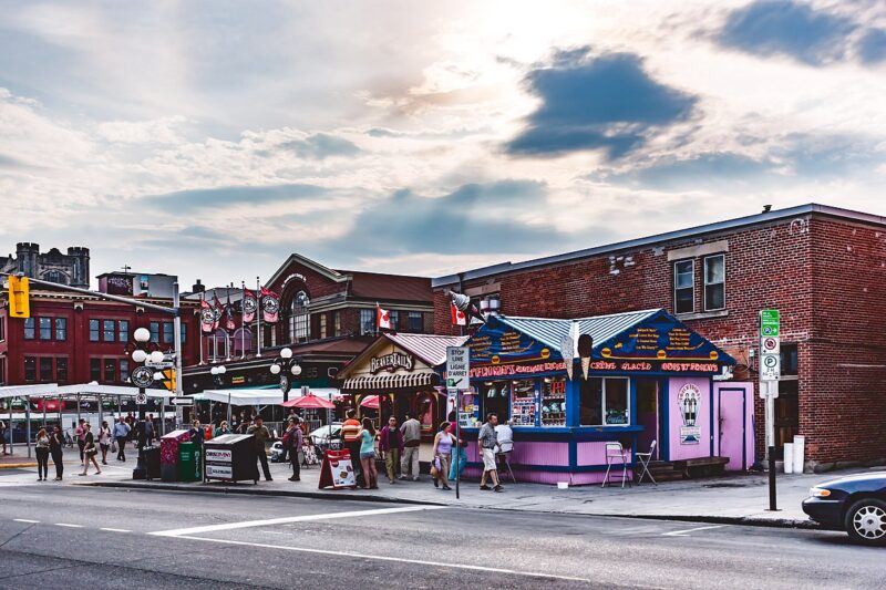 Historical Highlights Tour – Ottawa Walking Tours